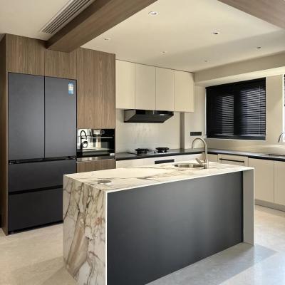 China Custom Kitchen Cabinet Modern Wood Cupboard Complete Sets 18mm E1 Particle Board Whole House Furniture for sale