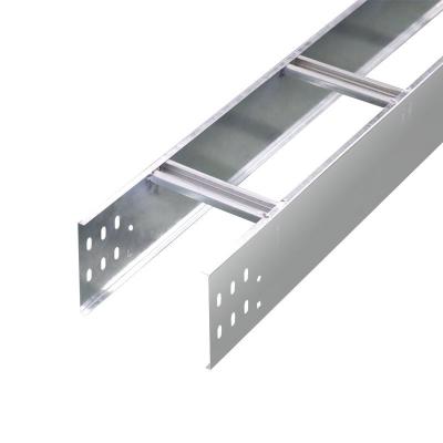 China Stainless Steel Perforated Cable Management Tray 900mm Width with 0.8-3.0mm Thickness for Horizontal Installation for sale