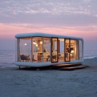 China Mini Luxury Steel Office Pods Outdoor Hotel Capsule House Cabin Mobile House Prefab Modular for Hotel Shops Kiosk for sale