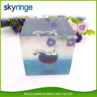 China Made In China Resin Acrylic Paperweight Souvenir Gifts for sale
