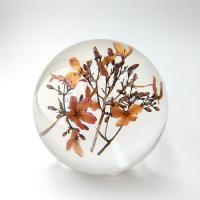 China Return Gift Transparent craft flower embellishments crystal ball with flower inside Resin Acrylic Balls for sale