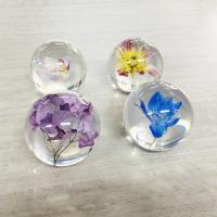 China Popular Flower Paperweight Ball Personalized Crystal Paperweight for sale