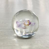 China Popular Flower Paperweight Ball Personalized Crystal Paperweight for sale