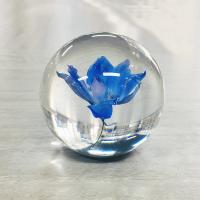 China Popular Flower Paperweight Ball Personalized Crystal Paperweight for sale