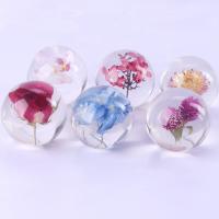 China Resin Mold Ball Paper Weight , Clear Acrylic Paperweight Ball for sale