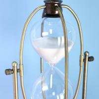 China Luxury Decorative Metal Hour Glass Timer 1 Hour Logo Customized for sale