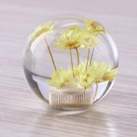 China Custom design logo car gear shift knobs crystal gear shift knob with dry flower inside resin shift gear knob ball for sale
