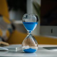 China Sand Glass Timer Hourglass Blown Time Sand Clock For House Decoration for sale