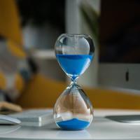 China Sand Glass Timer Hourglass Blown Time Sand Clock For House Decoration for sale