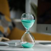 China Sand Glass Timer Hourglass Blown Time Sand Clock For House Decoration for sale
