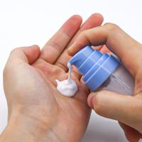 China Matte Plastic Fine Mist Spray Bottle OEM For Cleaning Solutions for sale