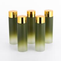 China 150ml Small Gradient Green Plastic Spray Bottle With Screw Cap for sale