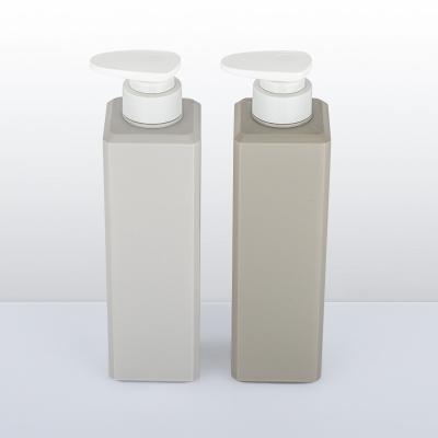 China Square PET Cosmetic Lotion Bottle With Press Pump Cap Hot Stamping for sale