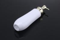 China Luxury 300ml 500ml 700ml PET White Pink Unit Popular Customize Logo Gold Pump Plastic Shampoo Bottle for sale