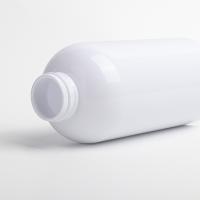 China 350ml 500ml White Red Pump Empty Shampoo Body Wash Plastic Round Container Lotion Bottles for sale
