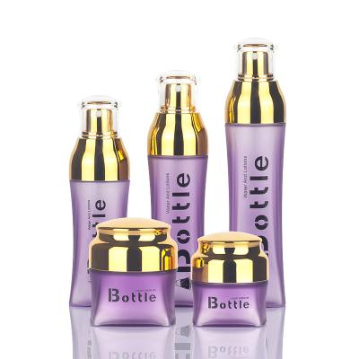 China PET Cosmetic Packaging Sets Multiusage 44mm Width With Pump for sale