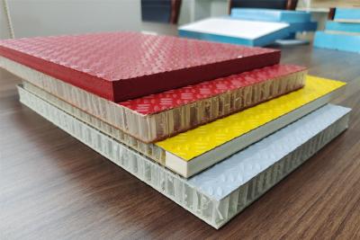 China Antislip Fiberglass Sandwich Panel for PP Honeycomb Deck Antiskid Panel for sale