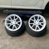 China 17/18/19/20/21/22 Inch White Blade Spoke Monoblock Forged Wheels 6061-T6 Lightweight Racing Car Rims for Sedan for sale