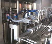 China Automatic PET Bottle Water Filling Machine 100-5000ml Liquid Bottling Production Line for sale