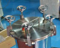China Pneumatic Nail Polish Filling Machine 30PCS/Min 1-20ml Filling Range for Cosmetic Mascara Foundation for sale