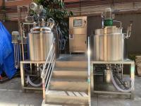 China SUS304 Cosmetic Vacuum Emulsifying Machine Cream Oil Mixing Machine for sale