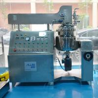 China 50L Sun Cream Cosmetic Making Machine Vacuum Homogenizer Emulsifying Mixer for sale