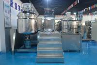 China 200L SUS 304/316L Cosmetic Factory Lotion Making Machine 3 Tank Structure for sale