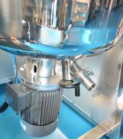 China SUS316L Emulsifying Mixing Machine Vacuum System Bottom Homogenizer Body Lotion Making Plant for sale