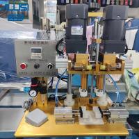 China Pedal Control 300mm Height Bottle Capping Machine 4 Wheels Turning Screw Caps Tightly for sale