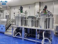 China Fixed Type Emulsifier Equipment For Making Cream Steam Heating Emulsifying Wax Vacuum Mixer for sale