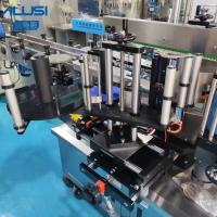 China High Speed Pneumatic Automatic Double Side Flat Bottle Labeling Machine 380V 3000W for sale