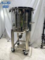 China SUS304 SUS316L Food Grade Stainless Steel Storage Tank 50L with 4 Wheels for sale