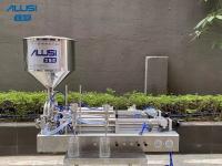 China 100-1000ml Double Head Horizontal Semi Automatic Liquid Filling Machine 316L Stainless Steel for sale