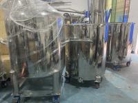 China Stainless Steel Detergent Storage Tank 100-20000L Vertical Shampoo Mixer Tank for sale