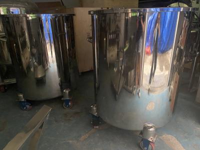 China Stainless Steel Storage Tank 200L 300L 500L Cosmetic Grade SUS304 for sale