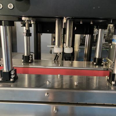 China 316L Stainless Steel Automatic Screw Capping Machine 2000-3500 BPH for sale
