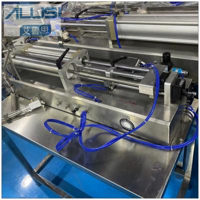 China Horizontal Semi Auto Pneumatic Liquid Filling Machine 500ml 2 Nozzles 316L Stainless Steel for sale