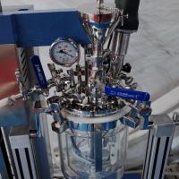 China Vacuum Emulsifying Mixer 2L Laboratory Cosmetic Cream Making Machine 400W 11000rpm for sale