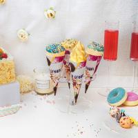 China Acrylic Ice Cream Cone Holder Stand Support Paper Cup Cake Rack 8-Hole Capacity for sale