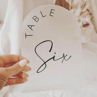 China Acrylic frosted arched table sign modern 4x6 frosted wedding display stand with gold printed arched acrylic table number stand for sale