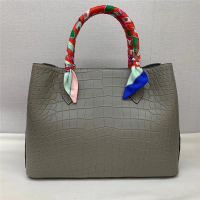 China Authentic Crocodile Belly Skin Women Totes Purse Female Handbag Genuine Alligator Leather OL Lady Large Shoulder Bag for sale