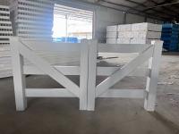 China Durable PVC Horse Fence OEM Support Vinyl Livestock Fencing Corrosion Free for sale