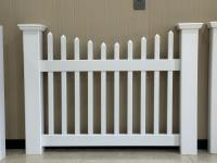 China Glossy Surface PVC Picket Fence Attractive Decorative 4ft High for sale