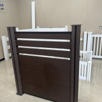 China Coffee Color Wpc Fence Wood Plastic Low Maintenance No Painting for sale