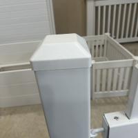 China Replacement 4ft High PVC White Vinyl Picket Fence For Privacy And Durability for sale