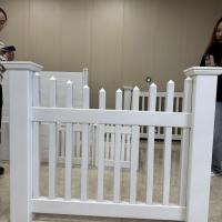 China Safe Design PVC Picket Fence 8FT Wide Eco Friendly UV Protection for sale