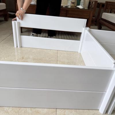 China Ventilated Vinyl Fence Flower Box Better Drainage Rectangular Shape for sale