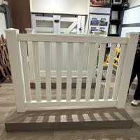 China 1.2m High Long Lifespan White Pvc Pool Fence Easy To Clean Corrosion Resistant for sale