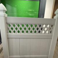 China Wind Resistant PVC Privacy Fence Backyard Use for sale