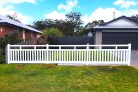 China 6 Foot Weather Resistant PVC Horse Fence Offering Durable and Attractive Outdoor Boundary Solutions for Horse Enclosures for sale
